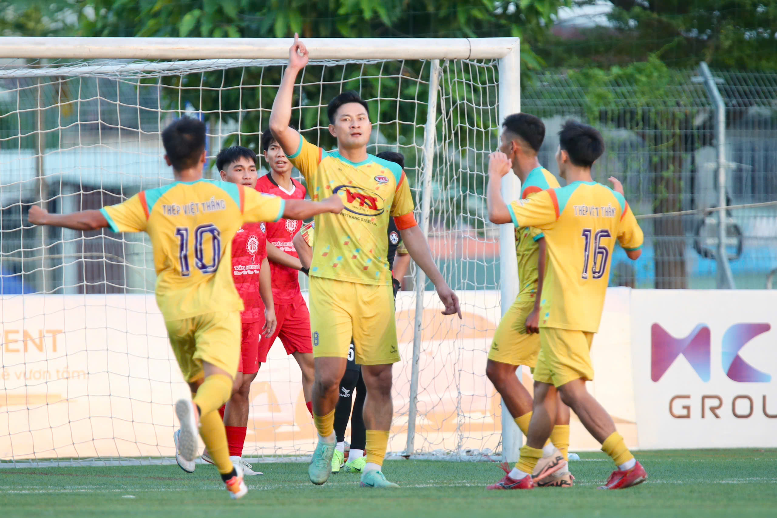 VCK VSC-S5: Các đại diện miền Nam chơi bùng nổ, Đại Từ chứng minh bản lĩnh